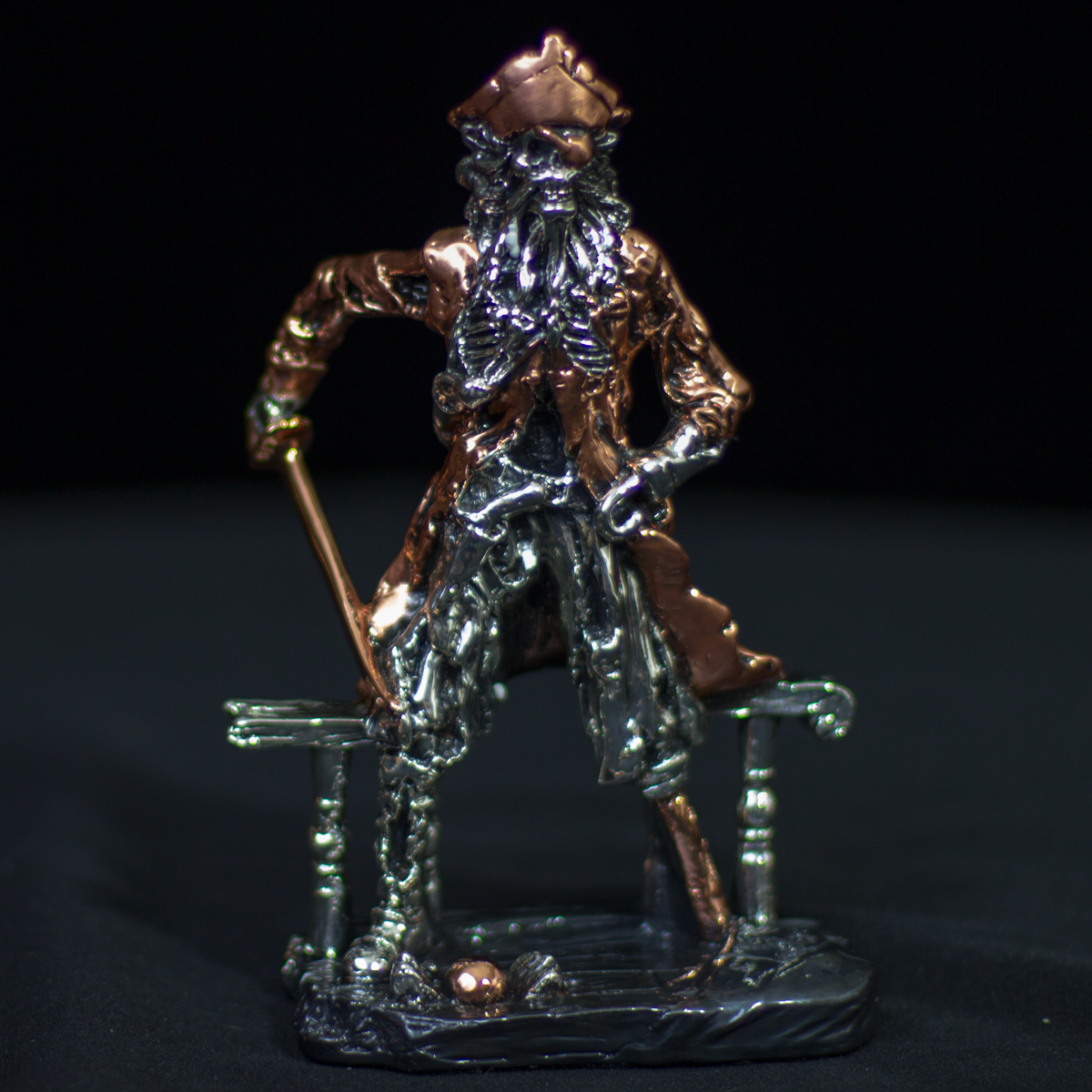 SU.SOT.C042 - Silver and Copper Male Pirate Skeleton Sculpture ...